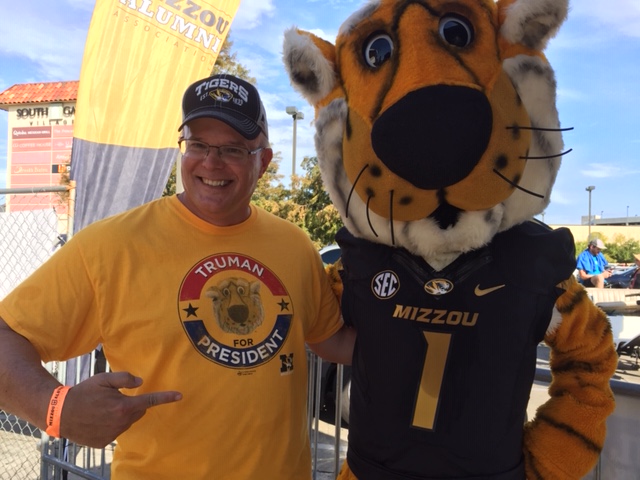 Clay Haynes Named Honorary Member of the CAFNR Alumni Association
