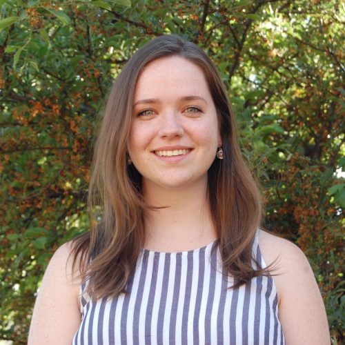 Libby Johnson receives Outstanding Undergraduate Advisor Award as part ...